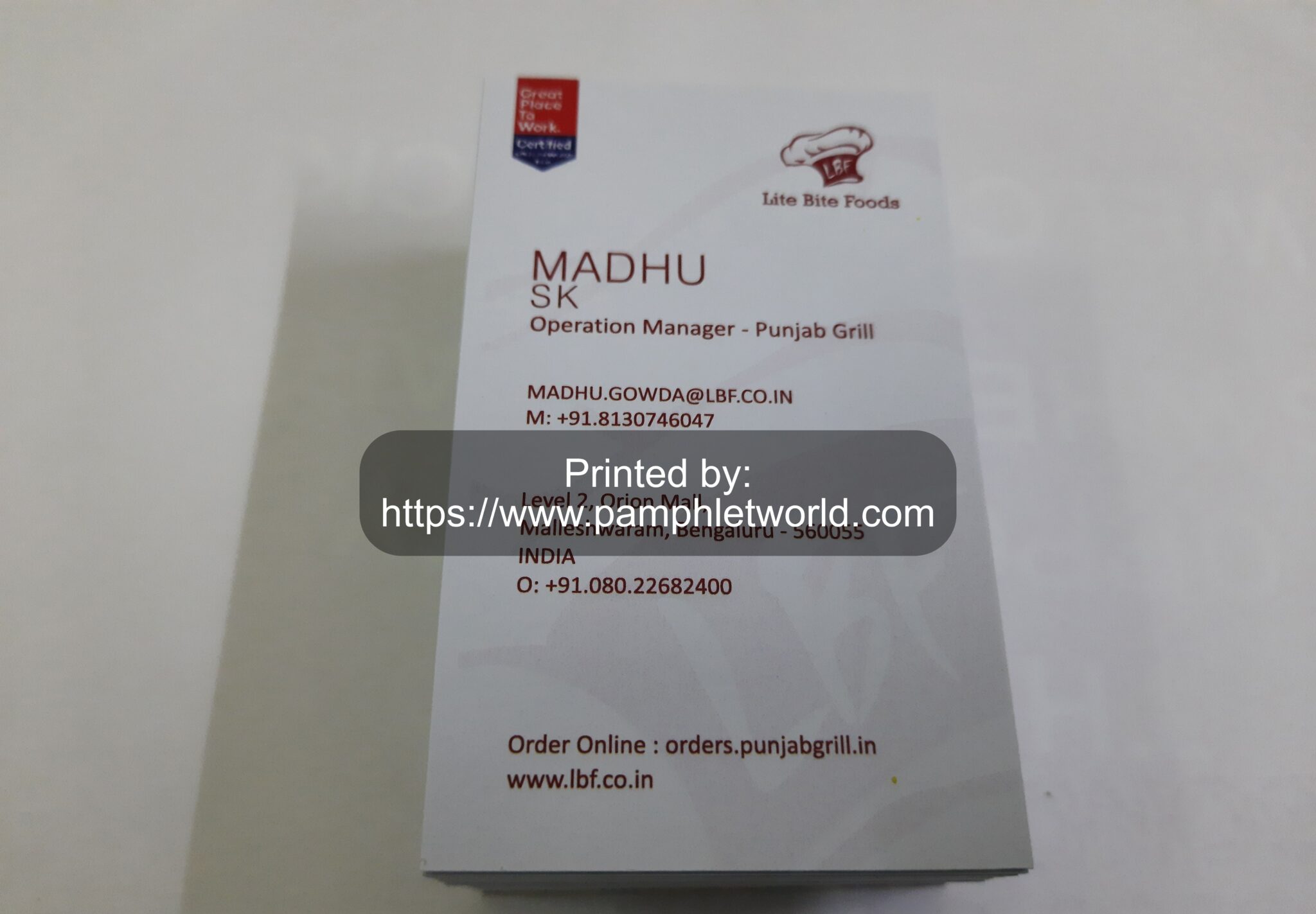 Business card • Pamphlet World