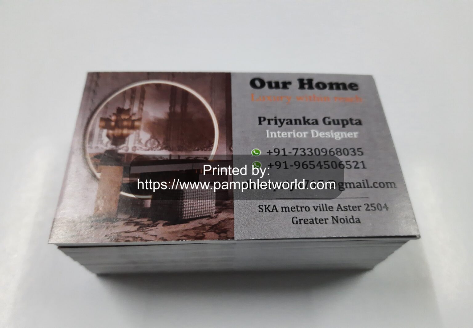 Business card • Pamphlet World